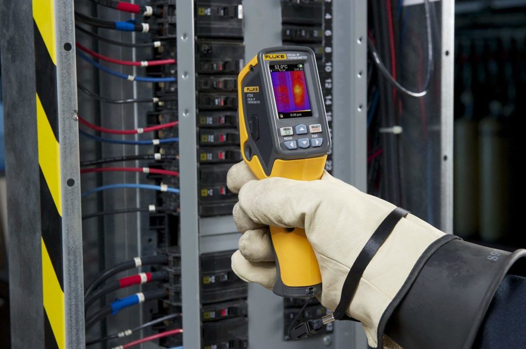 Fluke VT04A visual IR thermometer Specs, Features, Price 2023 - Chomar ...